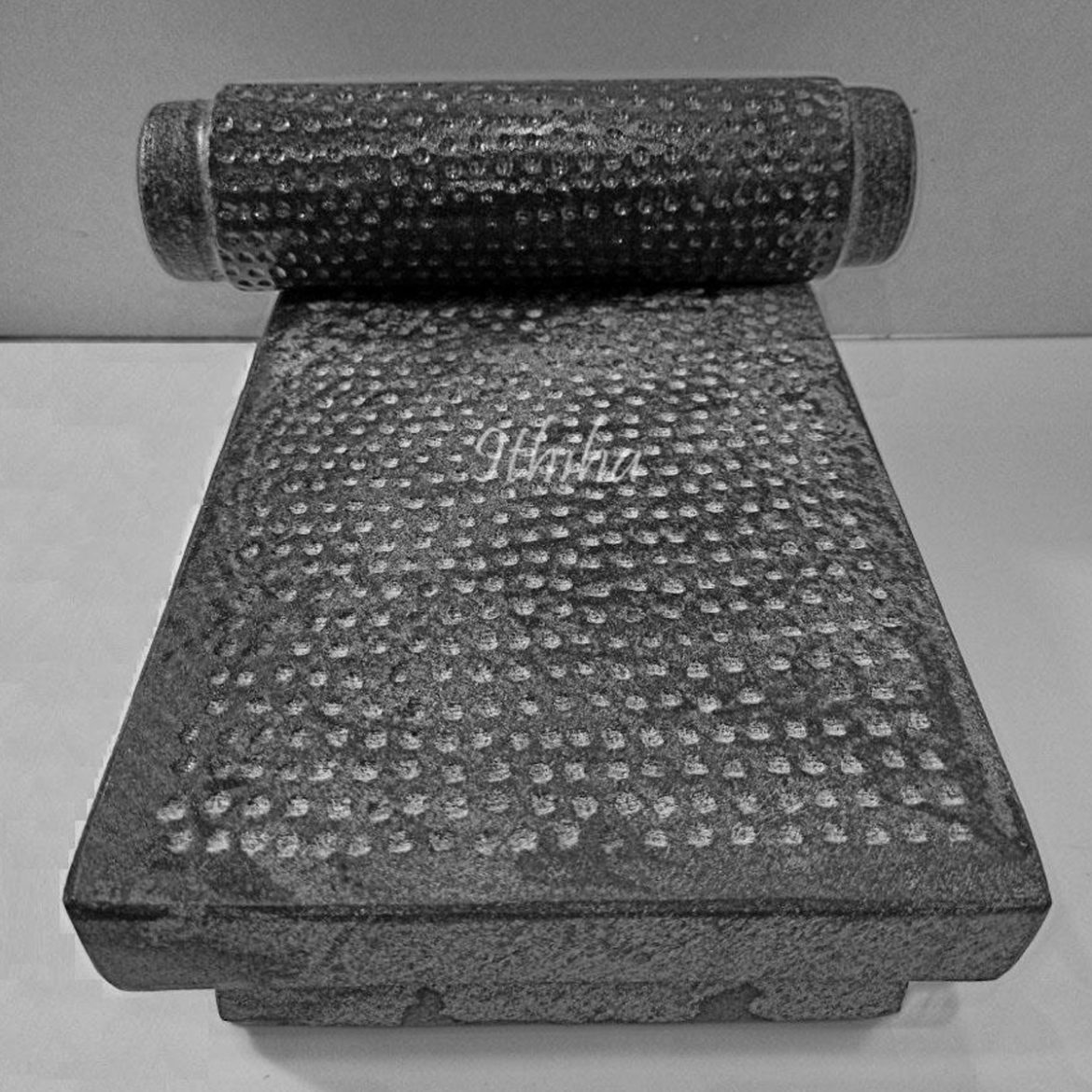 AmmiKal - Traditional Hand Grinder - Ithiha